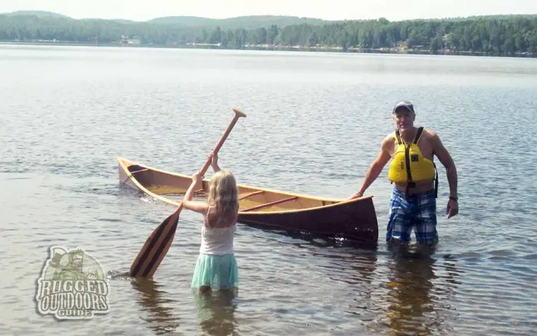 Can a Canoe Sink? A beginner's Guide to Safety - ruggedoutdoorsguide.com